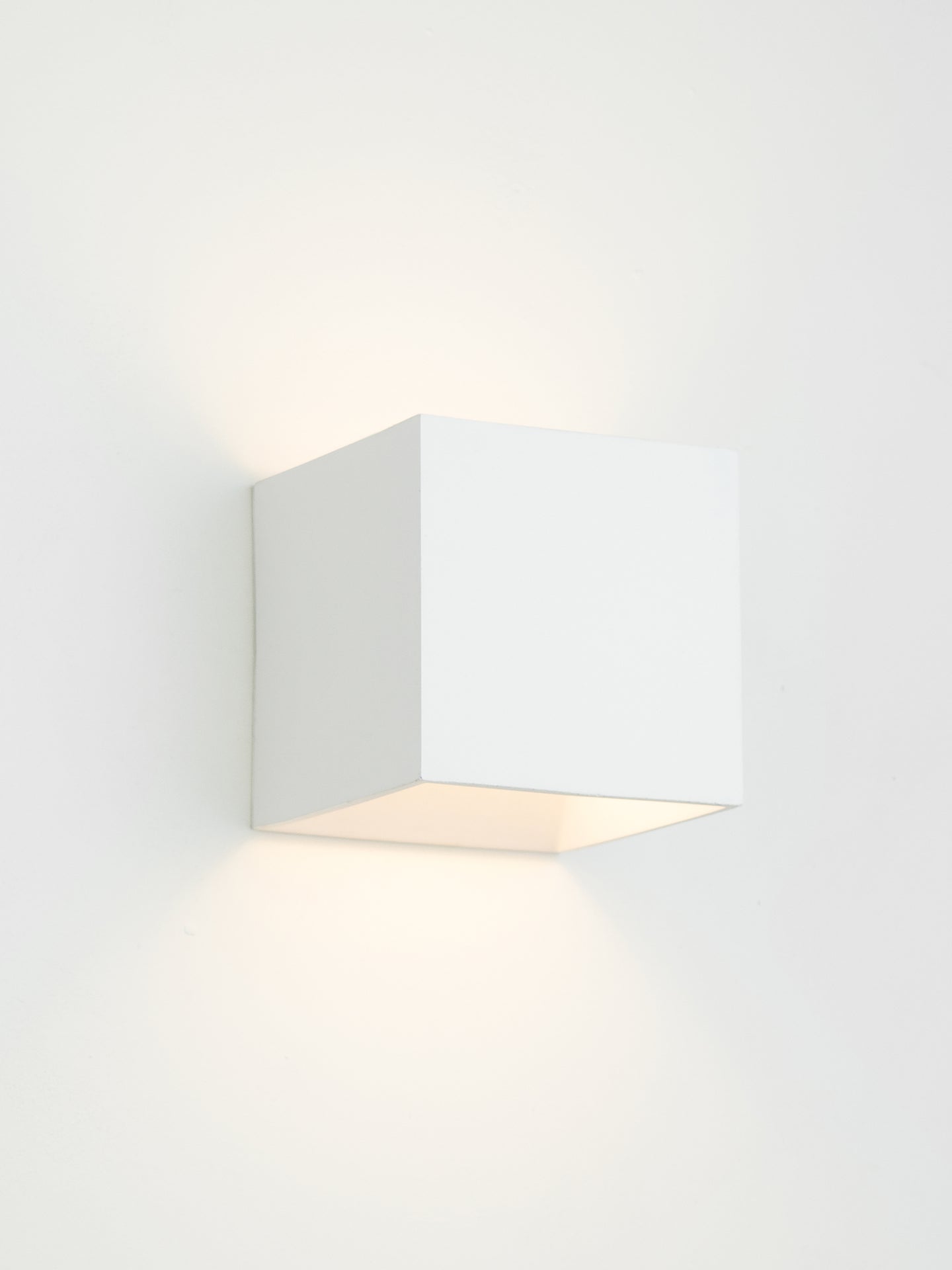 Plato Design | Minimal with attitude. Made in Italy