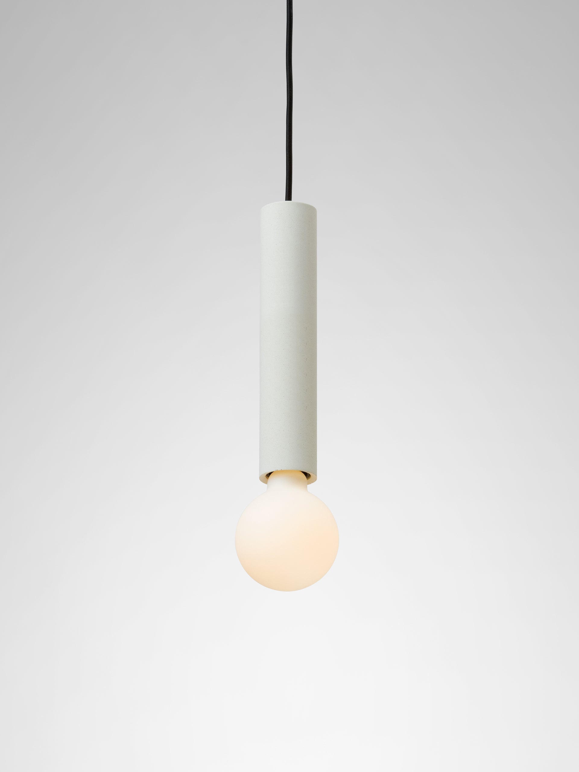 Ila Maxi pendant lamp in coloured concrete | Plato Design