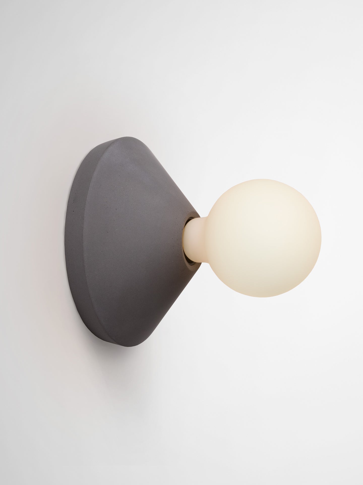 Ada wall lamp – Plato Design